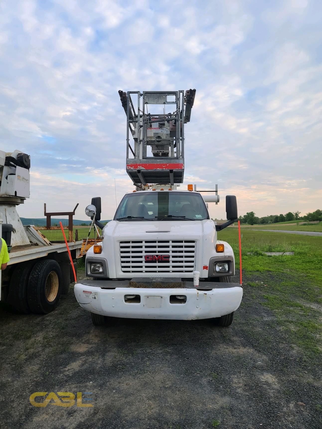TEREX , 40 FT CABLE PLACING BUCKET TRUCK