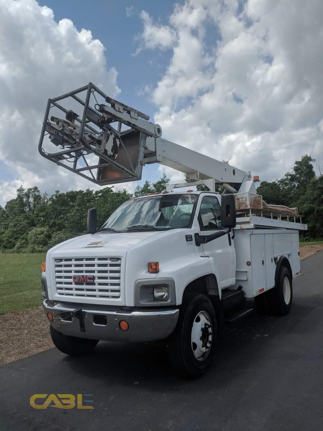 2003 gmc 6500 AP40