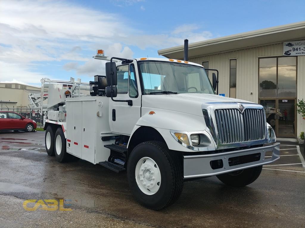 Pictures (2007 International 7400 Altec LP108 Cable Puller)