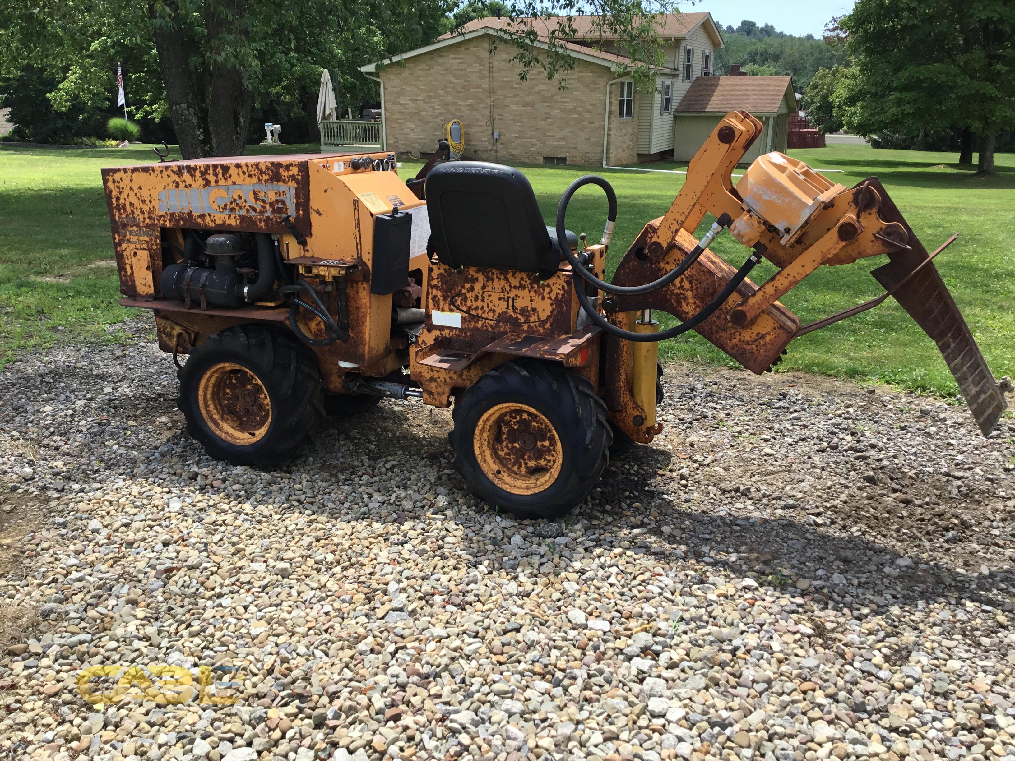 Pictures (Case Maxi Sneaker Series B and Gravity Tilting Trl)