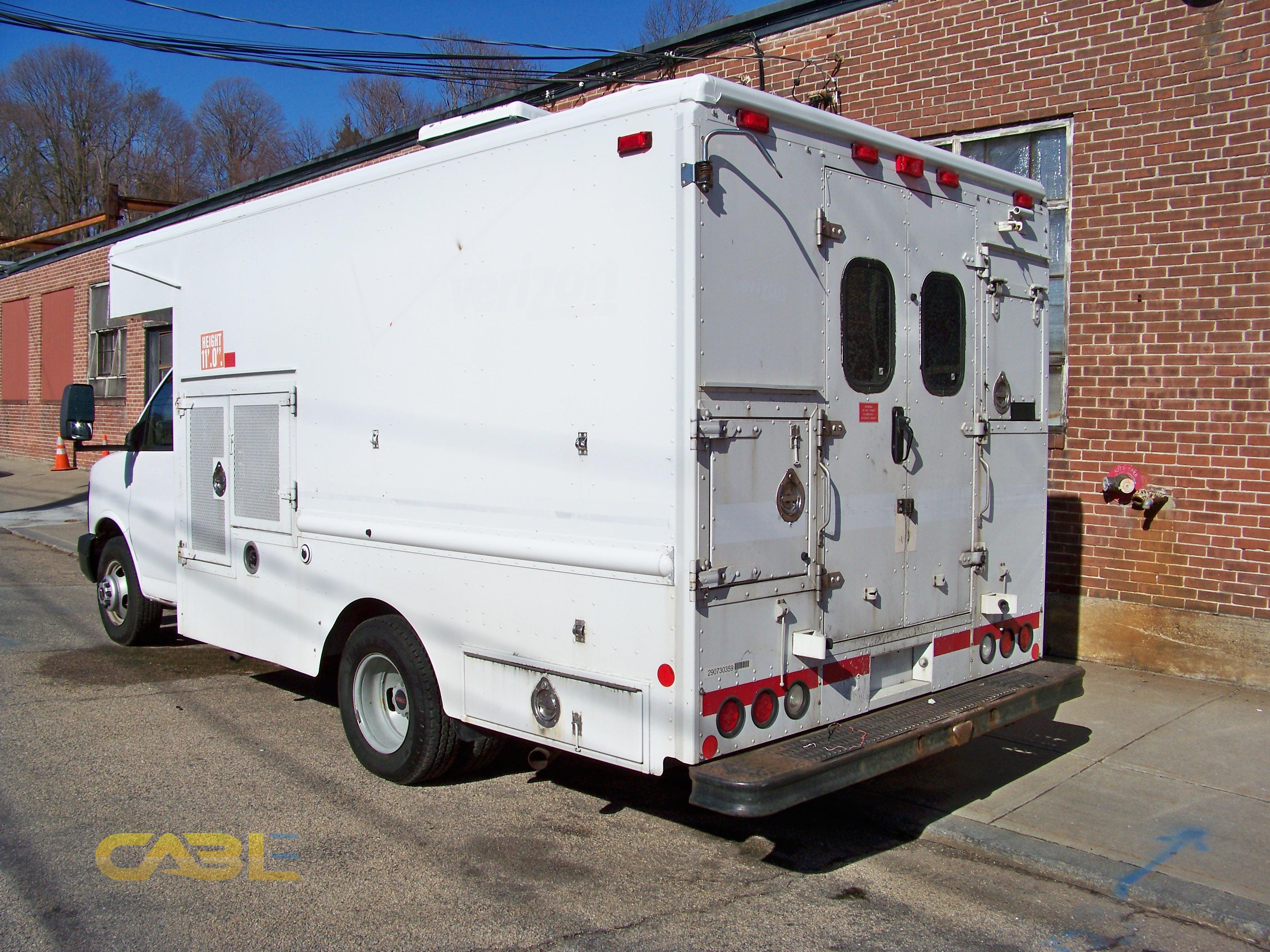 Pictures (2007 gmc g3500 fiber splicing truck)