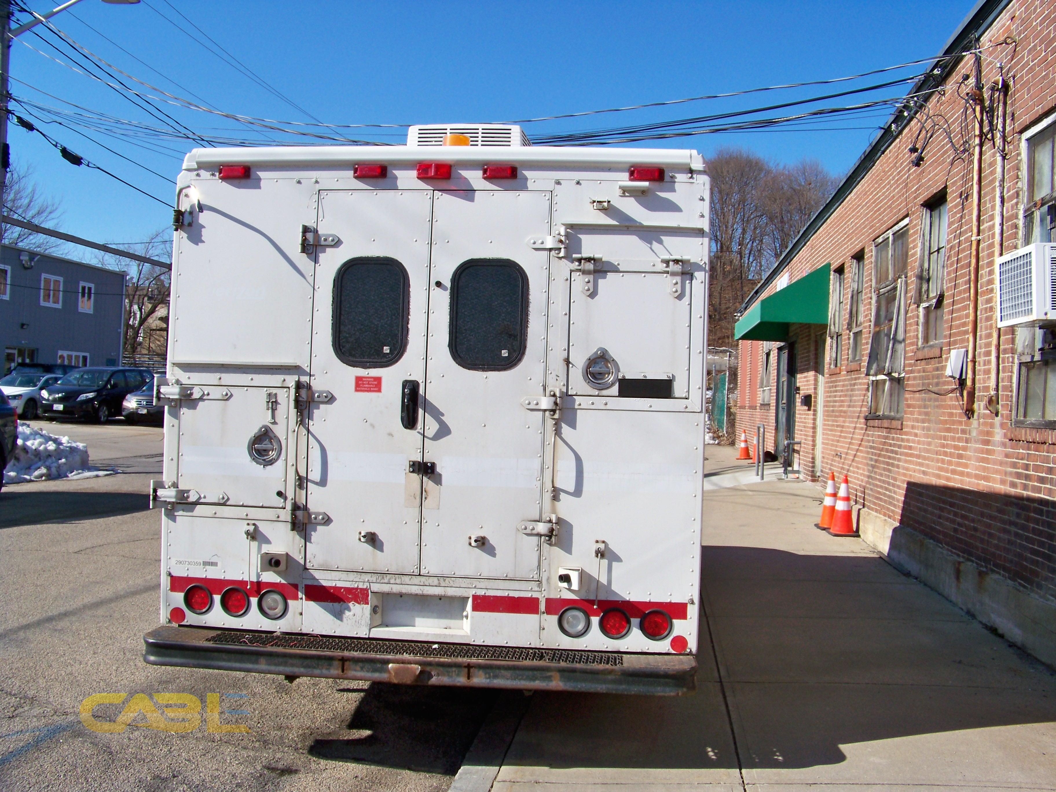 Pictures (2007 gmc g3500 fiber splicing truck)