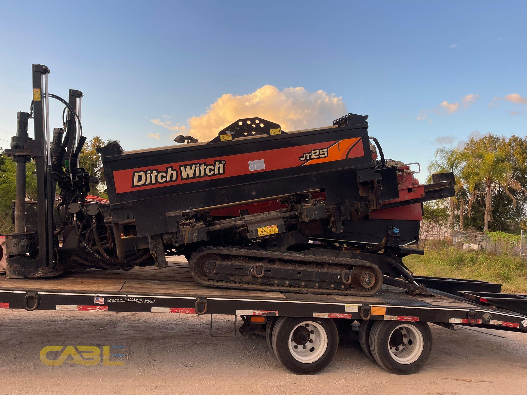 2017 Ditch Witch JT 25 drill and trailer