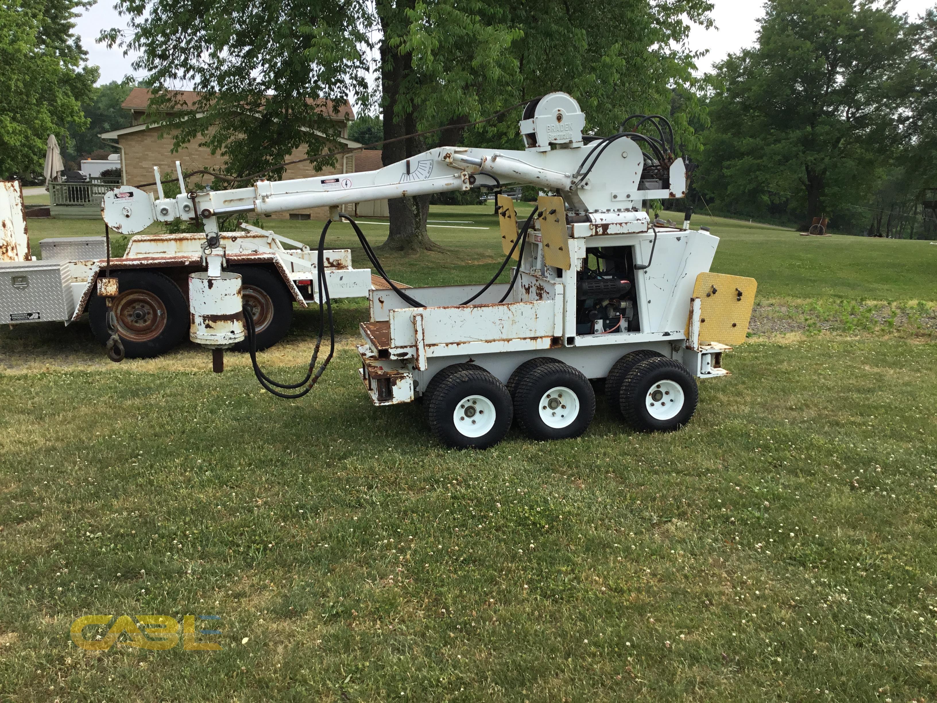 1998 Pitman Bros. 4000-T Backyard easement Digger