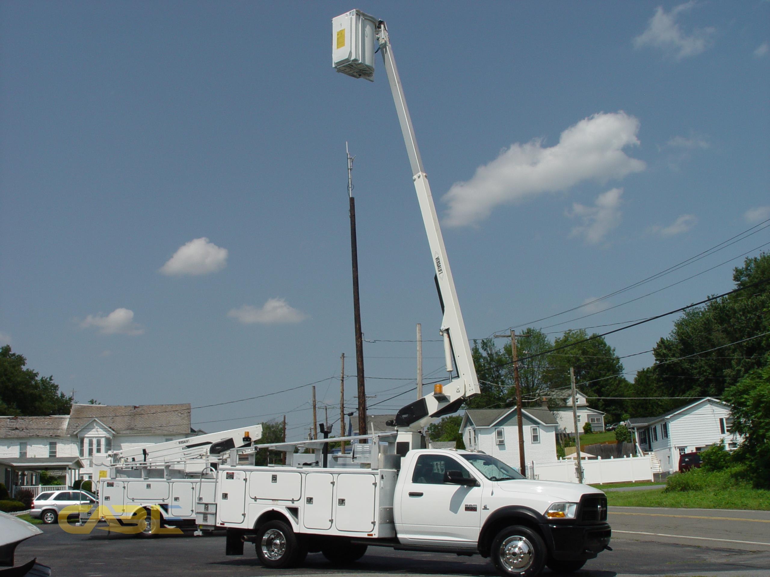 Pictures (12 Ram 4500 Bucket Truck 6.7 Cummins 38,726 Miles)