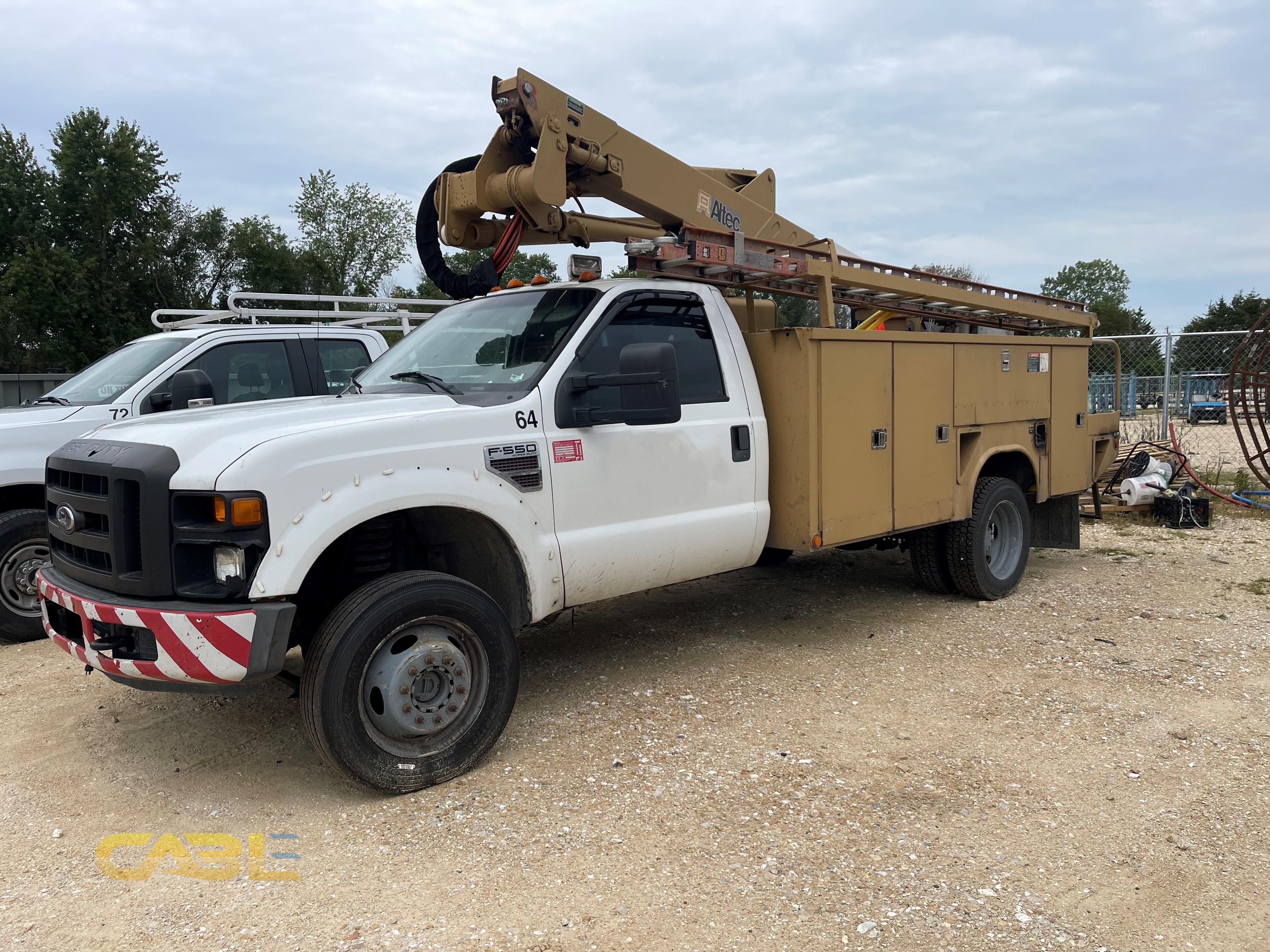 Pictures (2008 Ford Bucket Truck - E550 228,113 Miles)