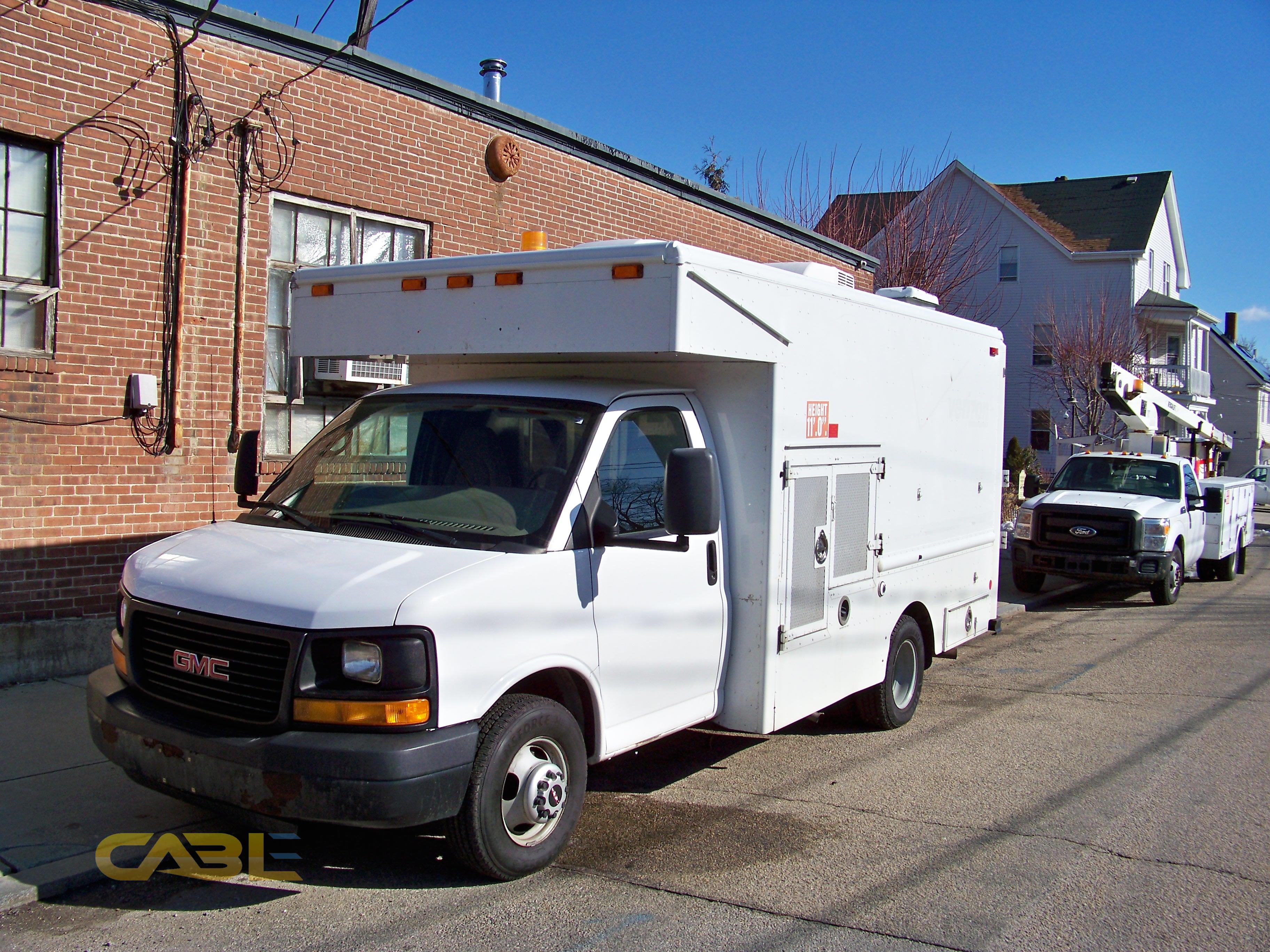 Pictures (2007 gmc g3500 fiber splicing truck)