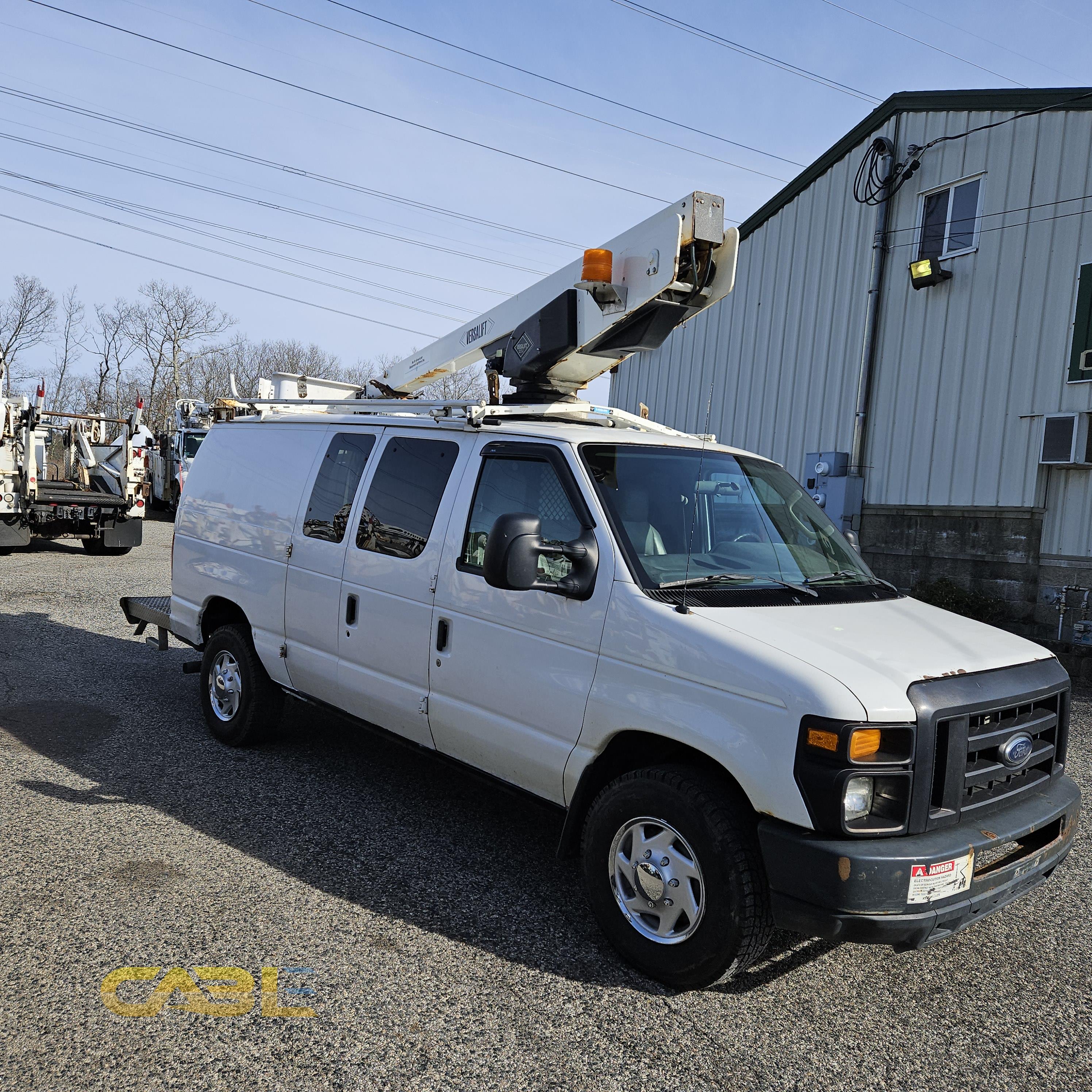 2012 E350 Ford van versalift bucket