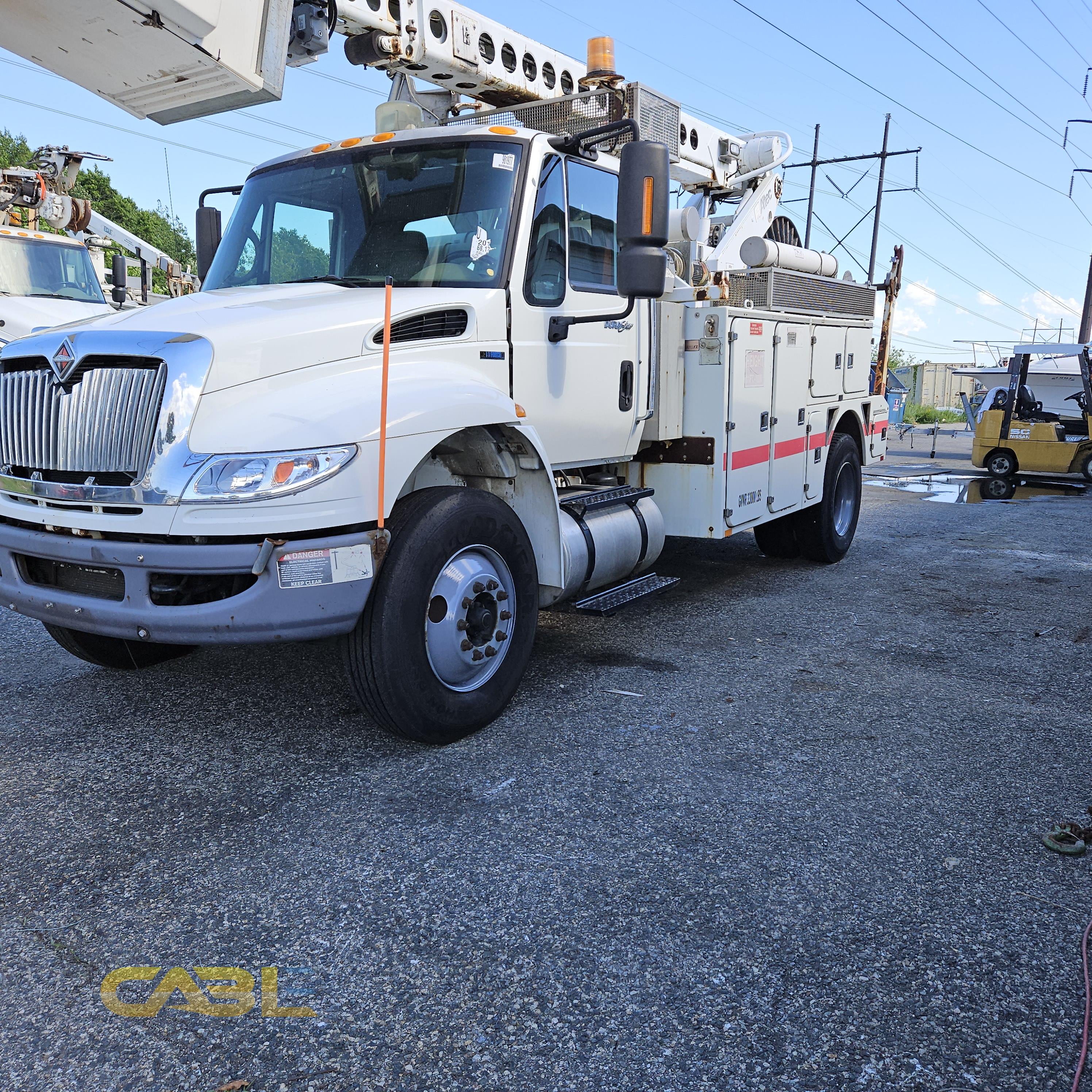 2011 international ALTEC T40