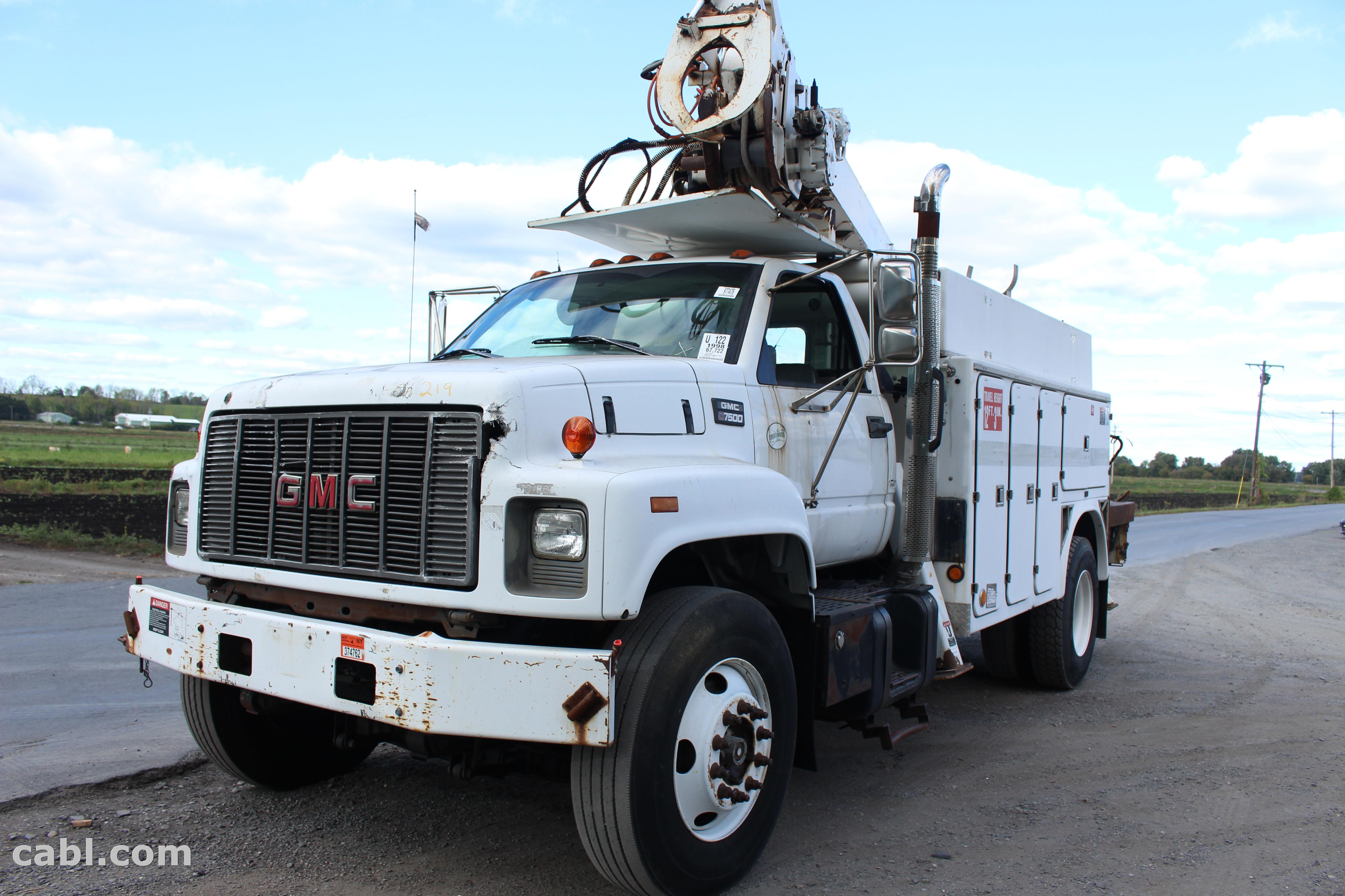 1997 GMC C7500 Derrick Digger Terex Telelect 67k