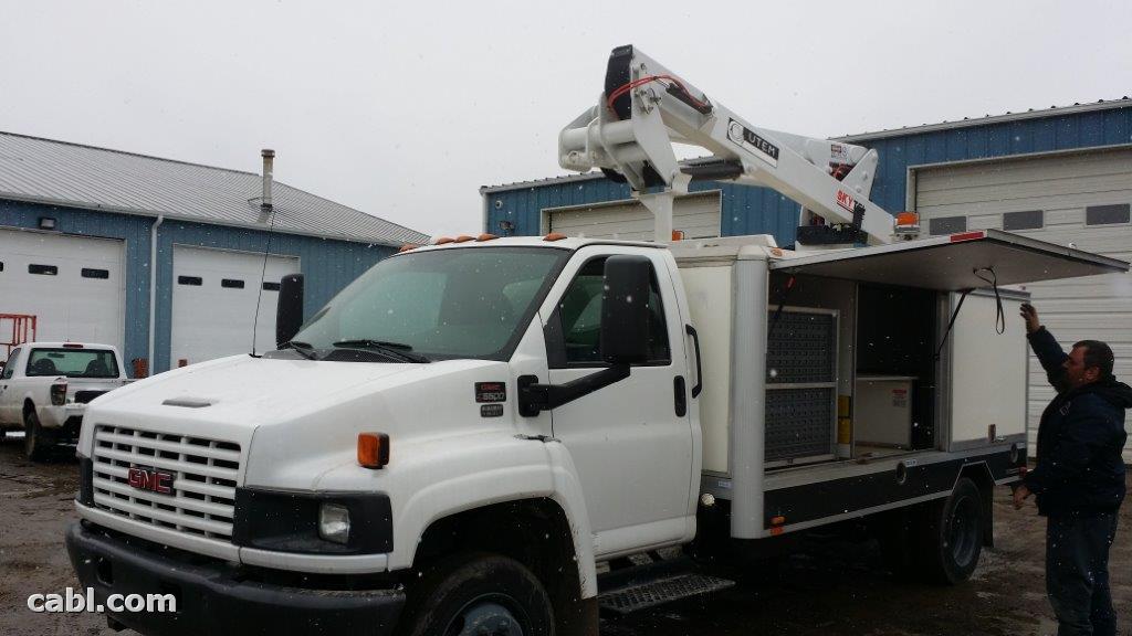 2007 UTEM Skytell 40' Bucket Truck on Chevy C5500