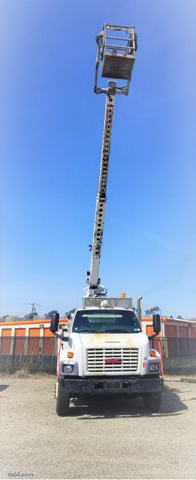 2005 GMC C7500 Altec AP 40C/ T40 C Cable placer