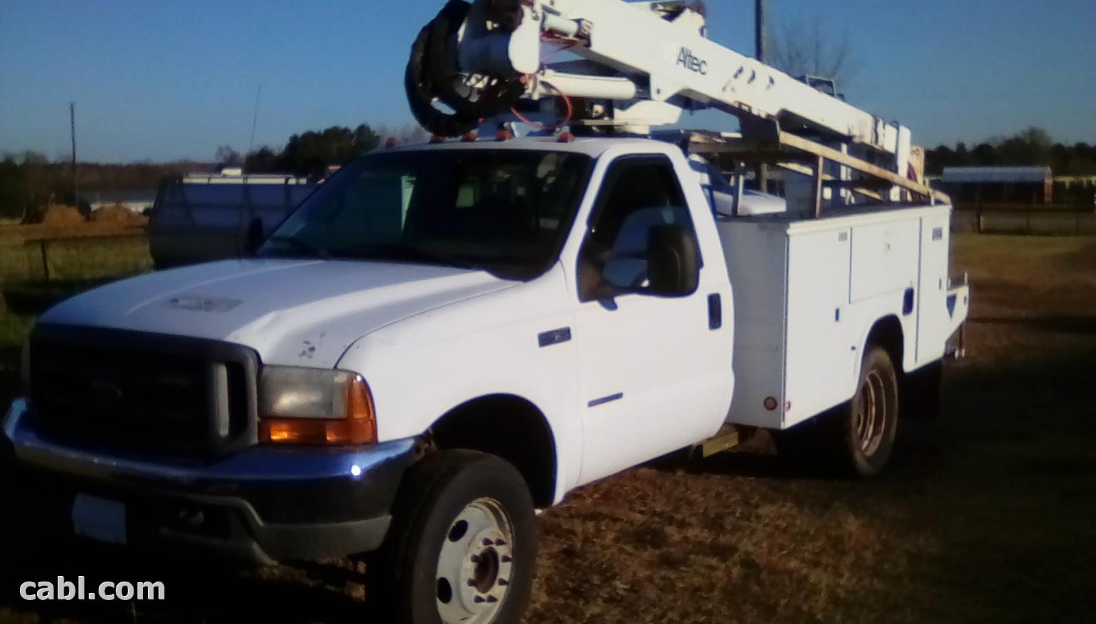2000 Ford F450 Altec AT35G