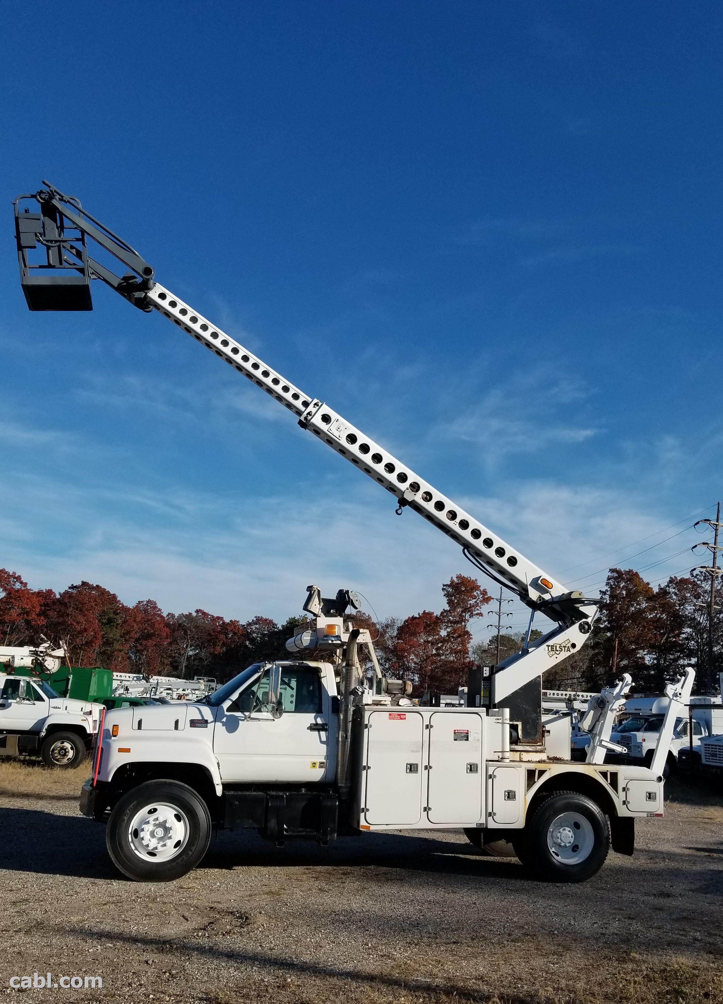 2002 GMC C7500 Telsta T40C Pro Bucket Truck diesel