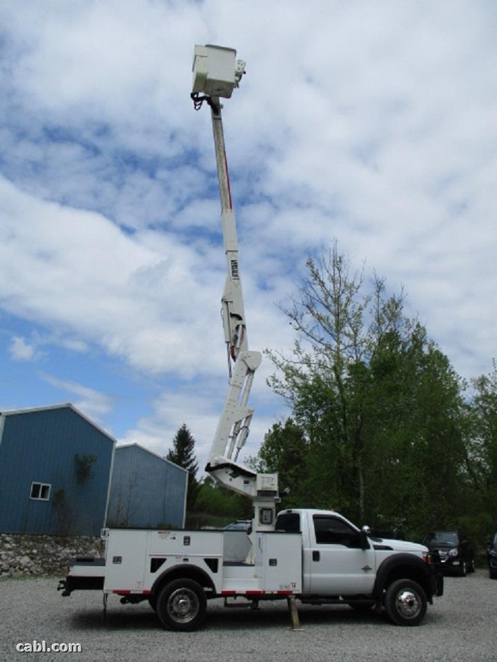 2016 Ford F-550 XL 4X4 Diesel Bucket Truck