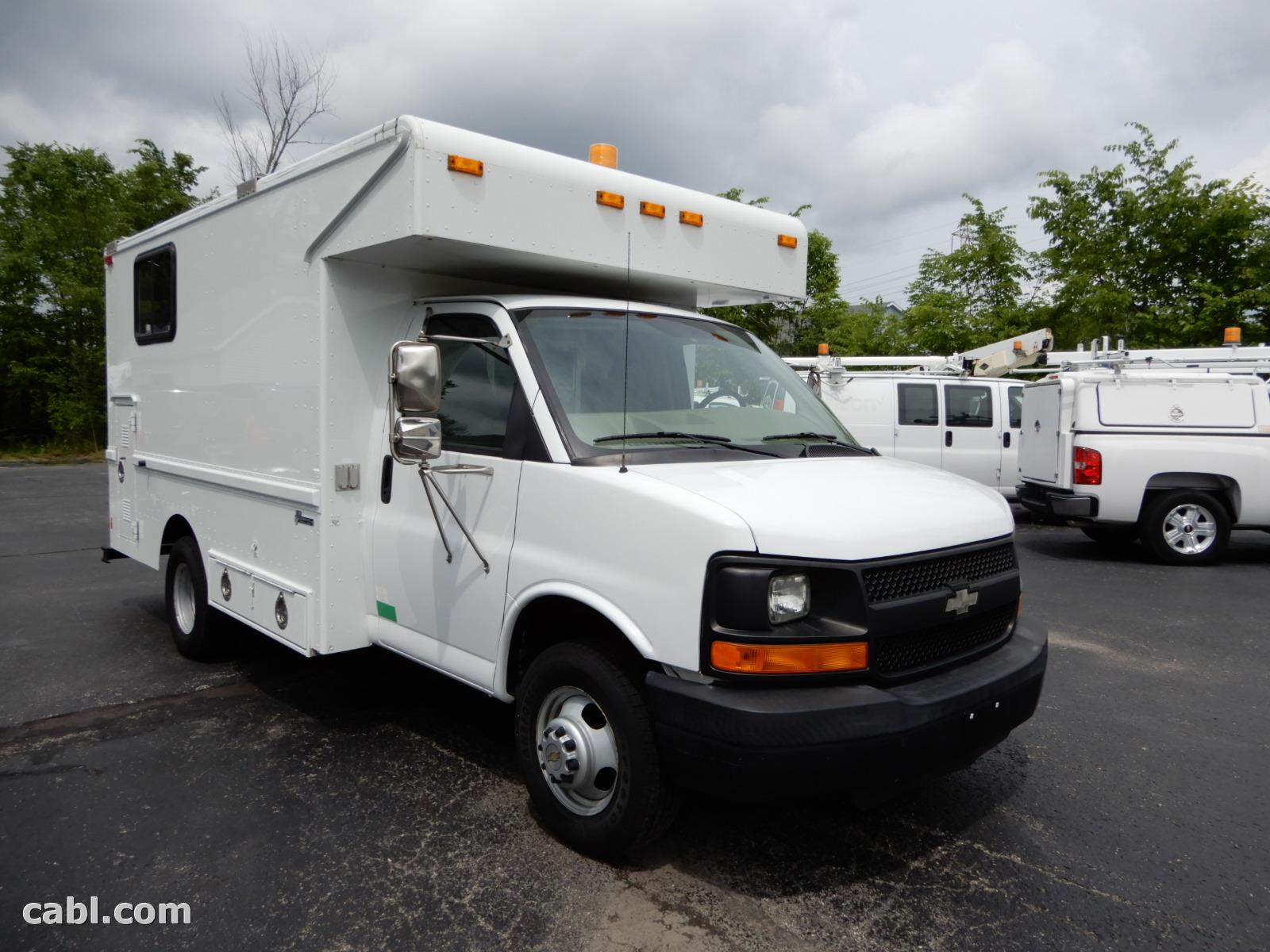 2005 CHEVROLET 3500 CUTAWAY SPLICING / SERVICE VAN