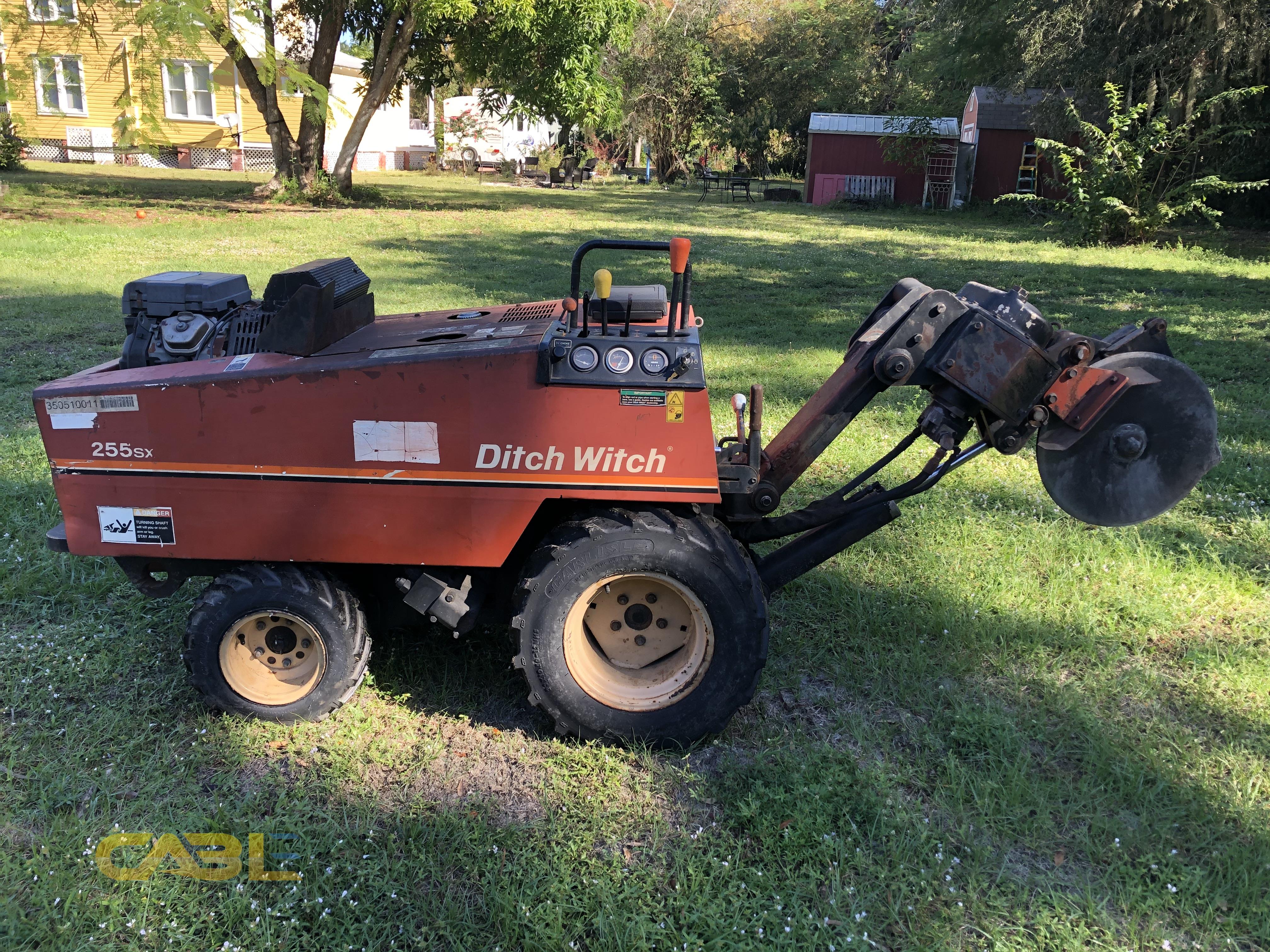 2005 Ditch Witch 4X4 Cable placing bore machine