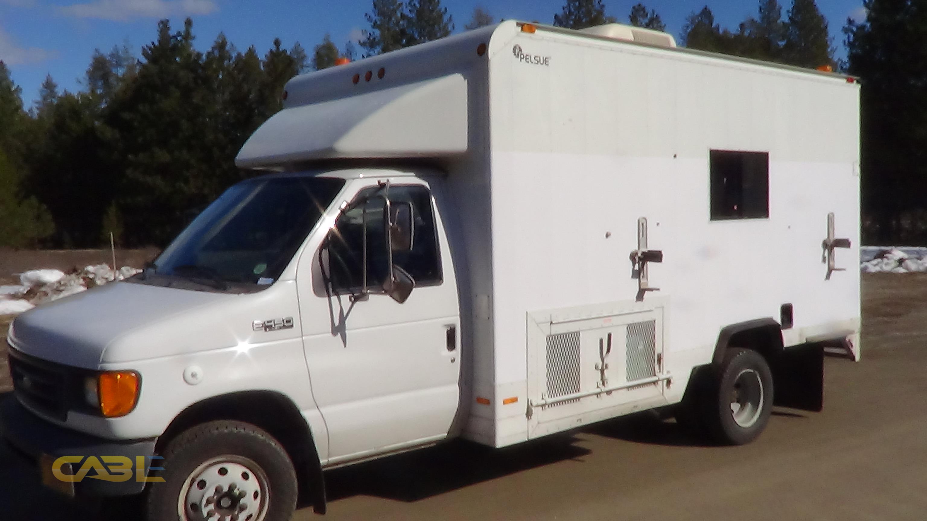 2001 Ford E450 Fiber Splicing Truck