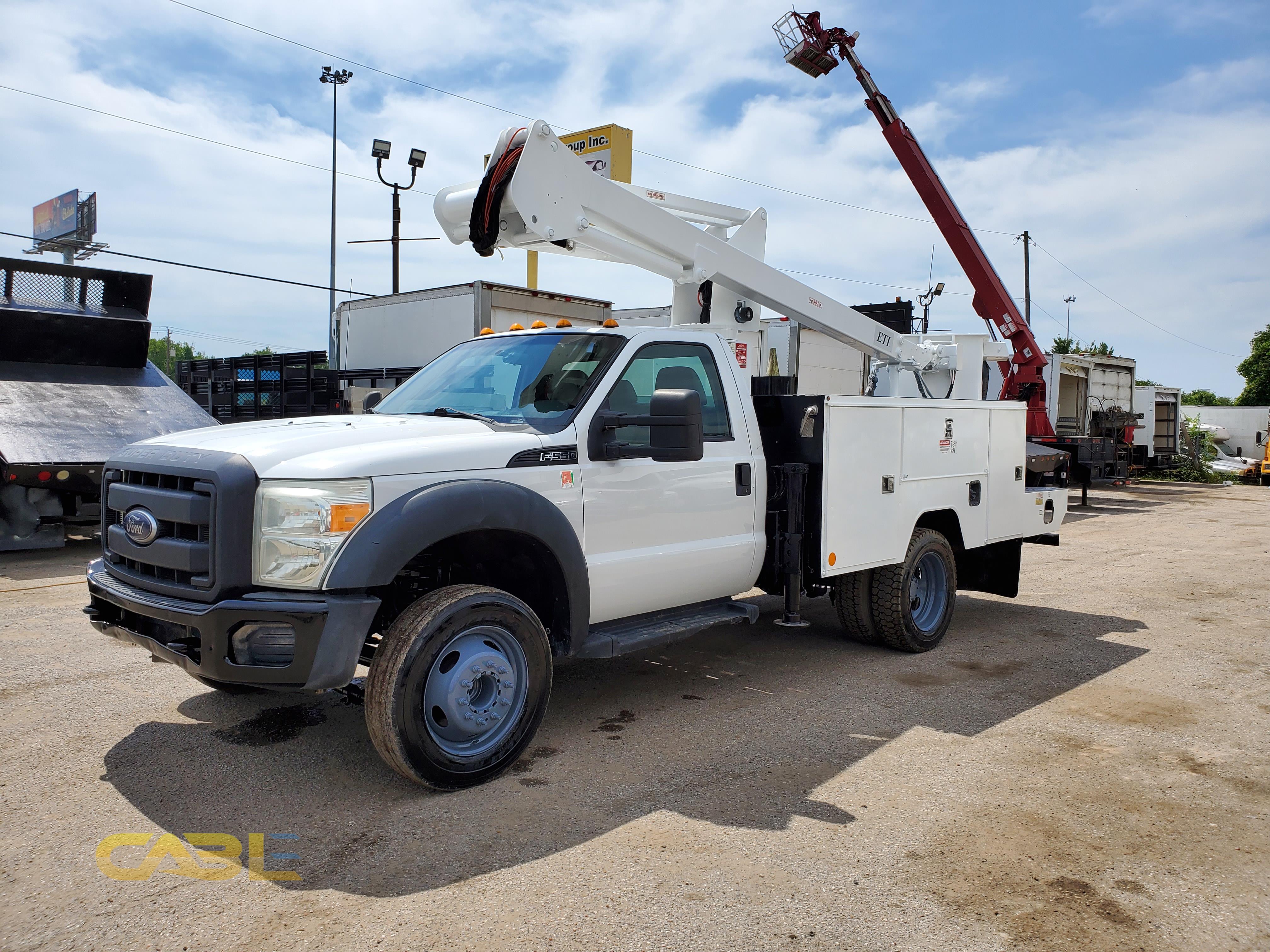 2012 FORD F550 BUCKET TRUCK