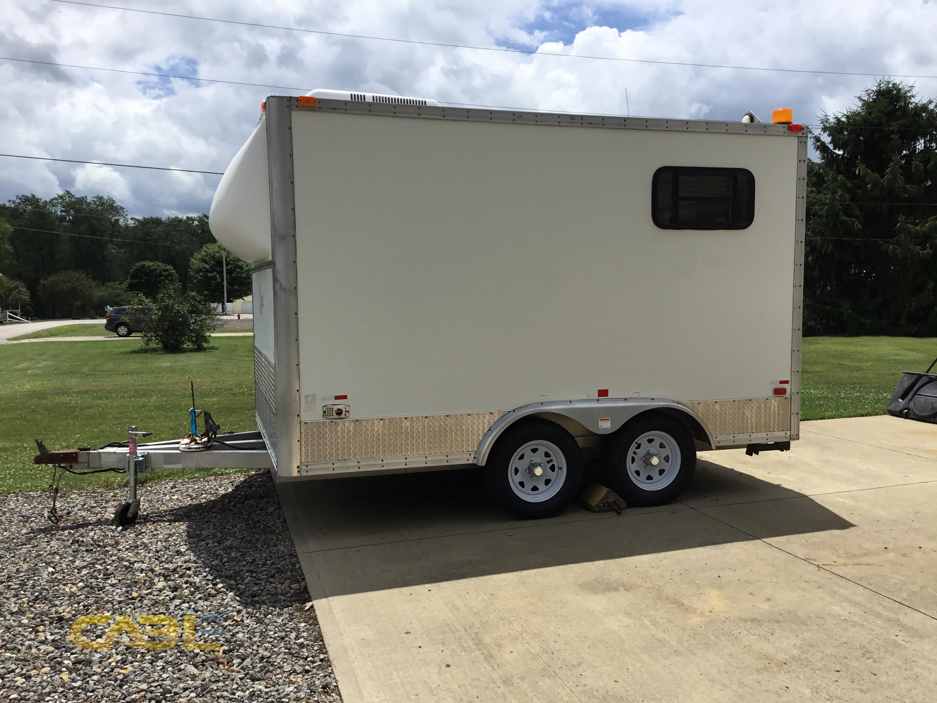 2000 Coachcraft Fiber Splicing Trailer
