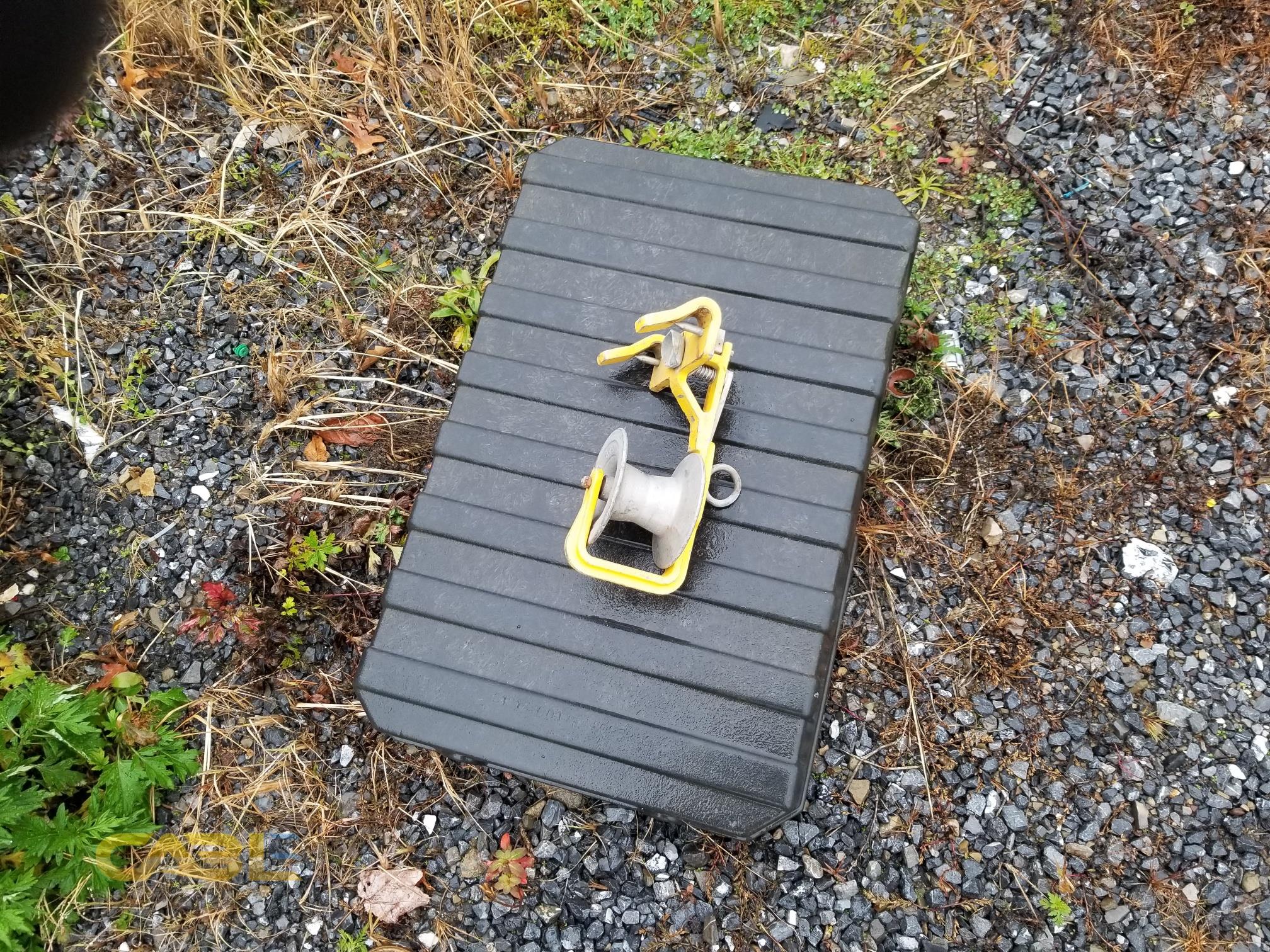 (29) D CABLE BLOCKS!!